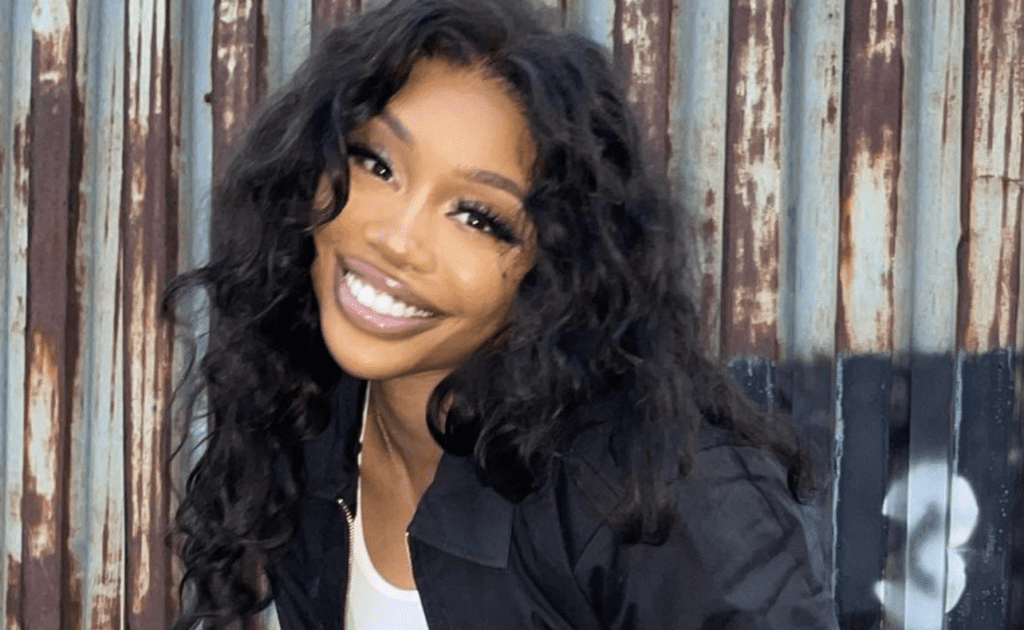 SZA Says She ‘Never Felt More Powerless and Disrespected’ After ...