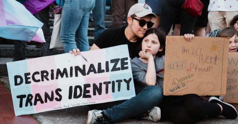 5 Plus Size Drag Queens Who Fabulously Rock Their Crowns